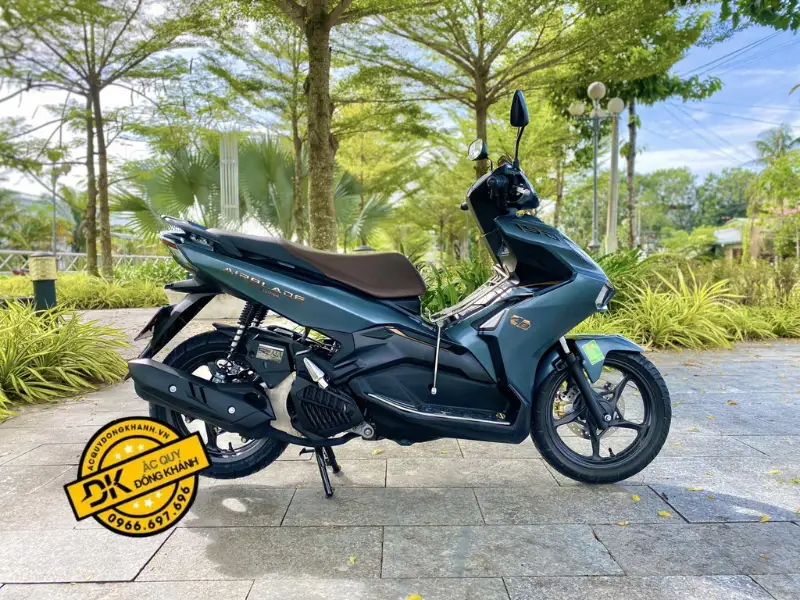 Hướng Dẫn Cách Tháo Bình Ắc Quy Xe Airblade 2022 Chi Tiết A-Z